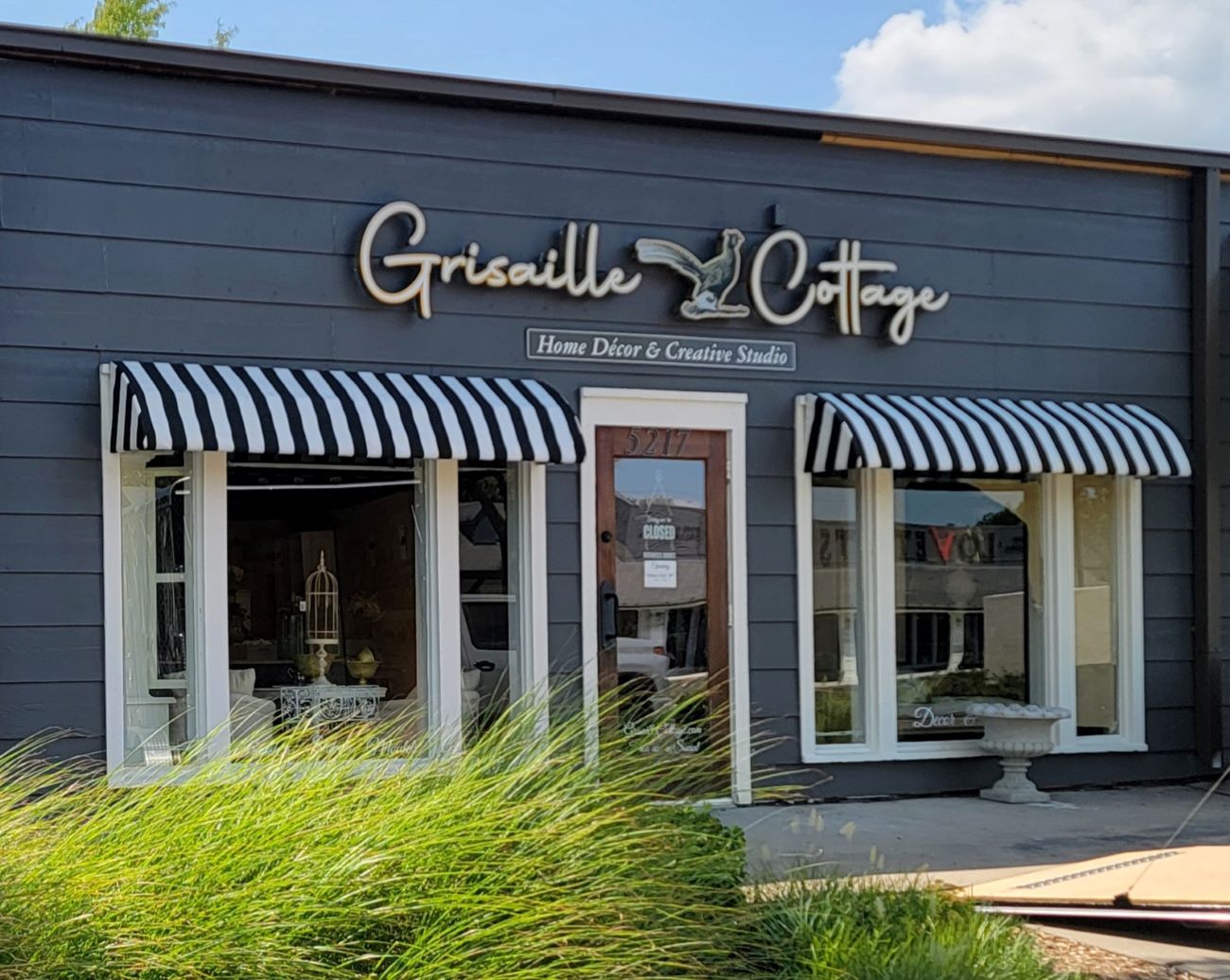 Whymsikel Designs – Grisaille Cottage